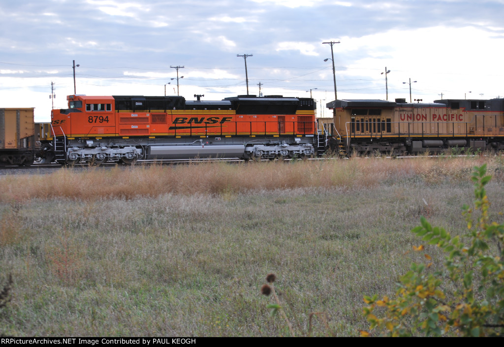 BNSF 8794 is the #2 unit behind UP 5763 in the most unlikely place you Would Find a Very, Very ...